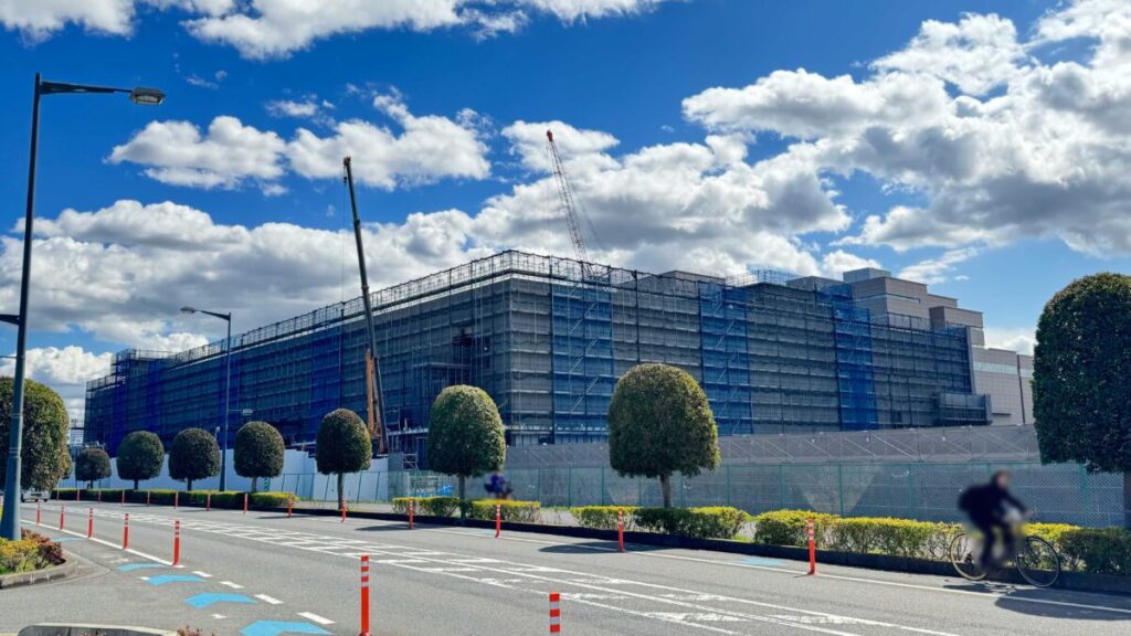 【川口市】SKIPシティに建設中の「NHK川口施設(仮称)」の工事の様子を見てきました。NHKの看板が見えた！ | 川口マガジン